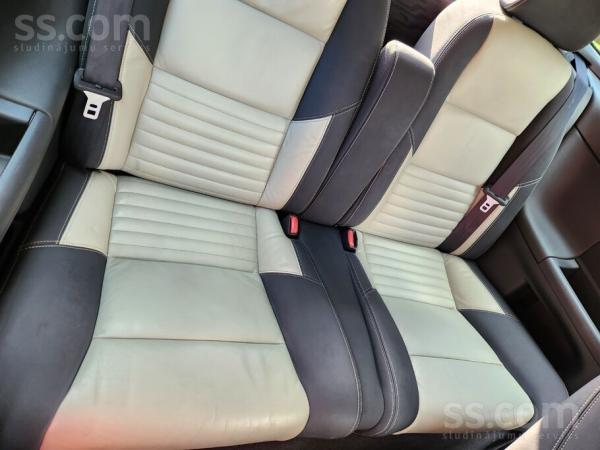 Black Volvo C30 2010 in Jelgava, with an engine capacity of 1.60 L and mileage of 249 thousand km for 4200 €, photo 8 on AUTOMOTO.COM.LV