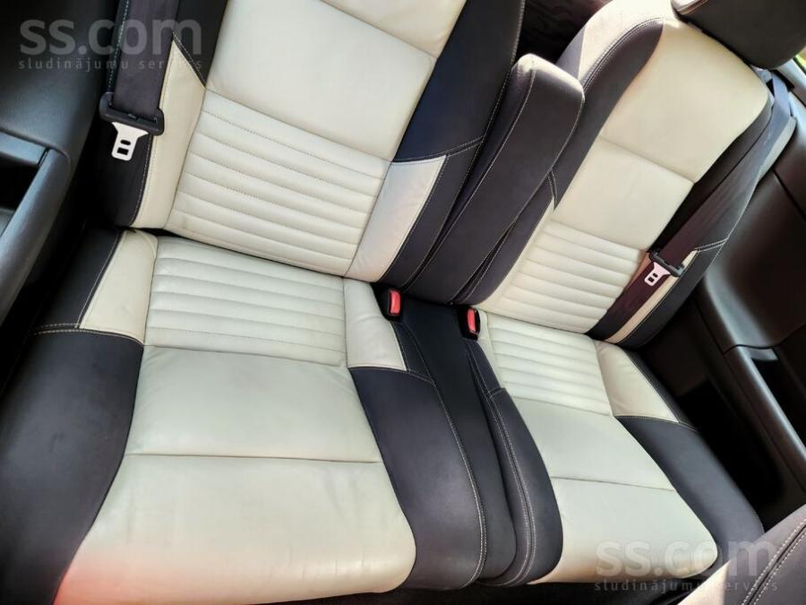 Melns Volvo C30 2010 Jelgava, ar dzinēja tilpumu 1.60 L un nobraukumu 249 tūkst. km par 3800 €, foto 11 vietnē AUTOMOTO.COM.LV