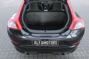 Black Volvo C30 2010 in Riga, with an engine capacity of 2.00 L and mileage of 323 thousand km for 5990 €, photo 12 on AUTOMOTO.COM.LV