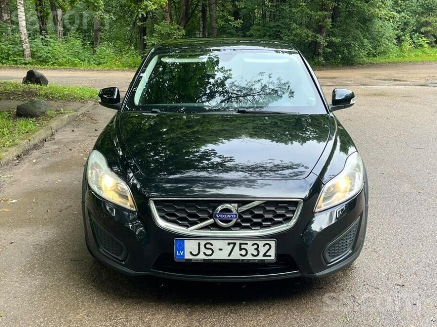 Черный Вольво Ц30 2010 в Рига, объемом двигателя 1.60 л и пробегом 0 тыс. км за 3999 €, фото 9 на AUTOMOTO.COM.LV