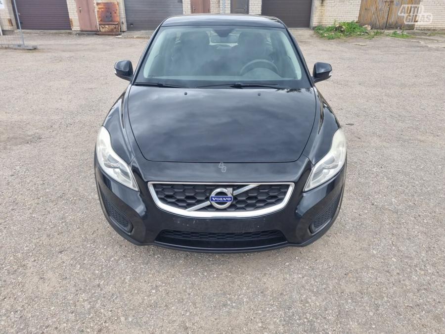 Melns Volvo C30 2010 Pakruojis, ar dzinēja tilpumu 1.60 L un nobraukumu 215 tūkst. km par 2200 €, foto 3 vietnē AUTOMOTO.COM.LV