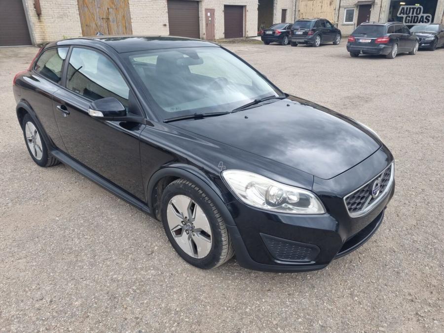 Melns Volvo C30 2010 Pakruojis, ar dzinēja tilpumu 1.60 L un nobraukumu 215 tūkst. km par 2200 €, foto 4 vietnē AUTOMOTO.COM.LV