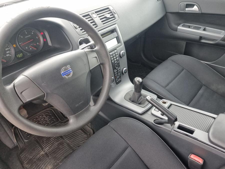 Melns Volvo C30 2010 Pakruojis, ar dzinēja tilpumu 1.60 L un nobraukumu 215 tūkst. km par 2200 €, foto 11 vietnē AUTOMOTO.COM.LV