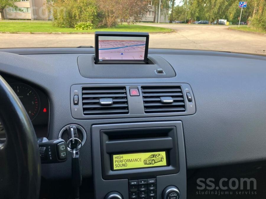 Черный Вольво Ц30 2010 в Бауска, объемом двигателя 2.00 л и пробегом 290 тыс. км за 4450 €, фото 16 на AUTOMOTO.COM.LV
