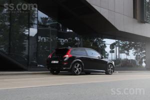 Черный Вольво Ц30 2010 в Рига, объемом двигателя 1.60 л и пробегом 285 тыс. км за 6490 €, фото 5 на AUTOMOTO.COM.LV