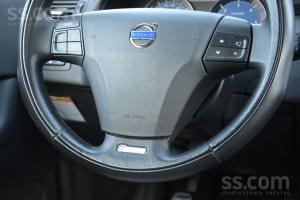 Черный Вольво Ц30 2011 в Рига, объемом двигателя 1.60 л и пробегом 317 тыс. км за 3999 €, фото 15 на AUTOMOTO.COM.LV