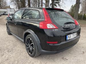 Melns Volvo C30 2011 Rīga, ar dzinēja tilpumu 1.60 L un nobraukumu 223 tūkst. km par 3890 €, foto 4 vietnē AUTOMOTO.COM.LV
