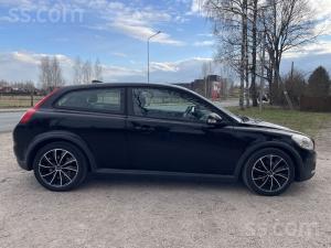 Melns Volvo C30 2011 Rīga, ar dzinēja tilpumu 1.60 L un nobraukumu 223 tūkst. km par 3890 €, foto 7 vietnē AUTOMOTO.COM.LV