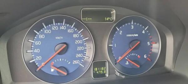 Черный Вольво Ц30 2011 в Рига, объемом двигателя 1.60 л и пробегом 181 тыс. км за 6200 €, фото 10 на AUTOMOTO.COM.LV