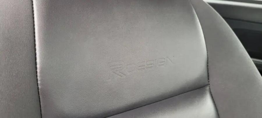 Black Volvo C30 2011 in Riga, with an engine capacity of 1.60 L and mileage of 181 thousand km for 6200 €, photo 14 on AUTOMOTO.COM.LV