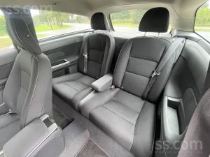 Black Volvo C30 2011 in Riga, with an engine capacity of 1.60 L and mileage of 223 thousand km for 3490 €, photo 13 on AUTOMOTO.COM.LV
