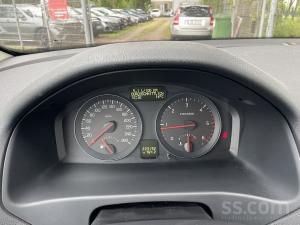 Black Volvo C30 2011 in Riga, with an engine capacity of 1.60 L and mileage of 223 thousand km for 3490 €, photo 20 on AUTOMOTO.COM.LV