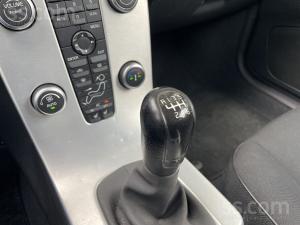 Black Volvo C30 2011 in Riga, with an engine capacity of 1.60 L and mileage of 223 thousand km for 3490 €, photo 22 on AUTOMOTO.COM.LV