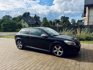 Melns Volvo C30 2011 Rīga, ar dzinēja tilpumu 1.60 L un nobraukumu 312 tūkst. km par 3200 €, foto  vietnē AUTOMOTO.COM.LV