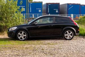 Melns Volvo C30 2012 Rīga, ar dzinēja tilpumu 1.60 L un nobraukumu 191 tūkst. km par 5995 €, foto 9 vietnē AUTOMOTO.COM.LV