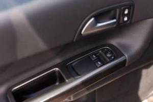 Melns Volvo C30 2012 Rīga, ar dzinēja tilpumu 1.60 L un nobraukumu 191 tūkst. km par 5995 €, foto 13 vietnē AUTOMOTO.COM.LV