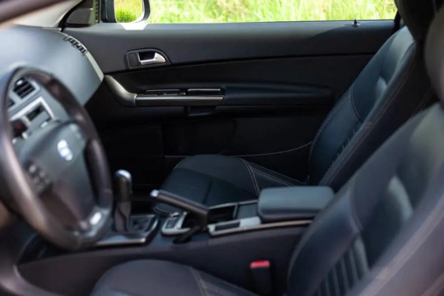 Melns Volvo C30 2012 Rīga, ar dzinēja tilpumu 1.60 L un nobraukumu 191 tūkst. km par 5995 €, foto 18 vietnē AUTOMOTO.COM.LV