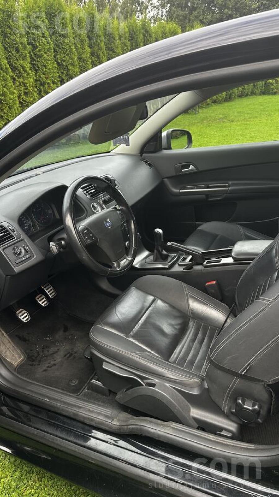 Melns Volvo C30 2012 Jelgava, ar dzinēja tilpumu 1.60 L un nobraukumu 212 tūkst. km par 2950 €, foto 6 vietnē AUTOMOTO.COM.LV