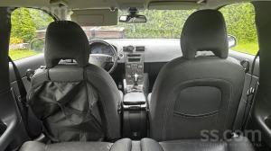 Melns Volvo C30 2012 Jelgava, ar dzinēja tilpumu 1.60 L un nobraukumu 212 tūkst. km par 2950 €, foto 8 vietnē AUTOMOTO.COM.LV