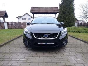 Black Volvo C30 2013 in Siauliai, with an engine capacity of 1.60 L and mileage of 266 thousand km for 4300 €, photo 4 on AUTOMOTO.COM.LV