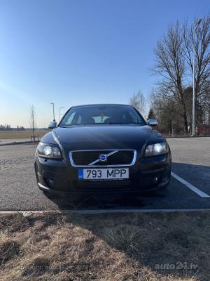 Melns Volvo C30 2006 Tallina, ar dzinēja tilpumu 2.00 L un nobraukumu 239 tūkst. km par 3000 €, foto 3 vietnē AUTOMOTO.COM.LV