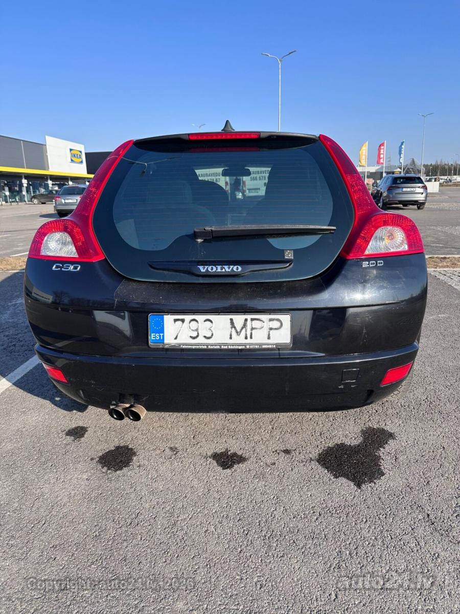 Melns Volvo C30 2006 Tallina, ar dzinēja tilpumu 2.00 L un nobraukumu 239 tūkst. km par 3000 €, foto 5 vietnē AUTOMOTO.COM.LV