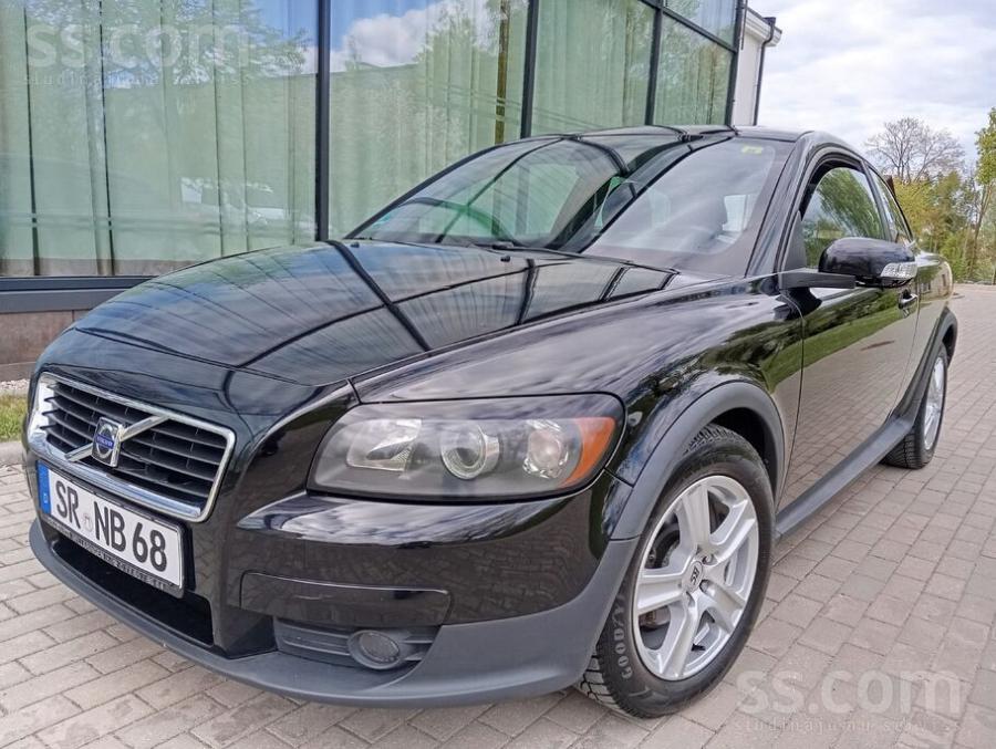 Melns Volvo C30 2007 Balvi, ar dzinēja tilpumu 1.60 L un nobraukumu 204 tūkst. km par 5500 €, foto 3 vietnē AUTOMOTO.COM.LV