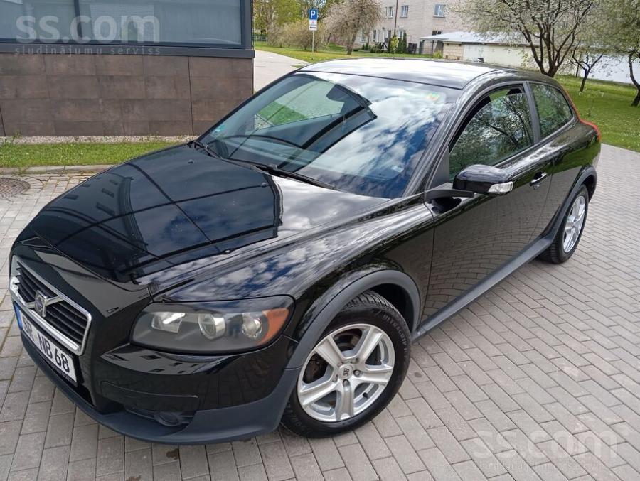 Melns Volvo C30 2007 Balvi, ar dzinēja tilpumu 1.60 L un nobraukumu 204 tūkst. km par 5500 €, foto 14 vietnē AUTOMOTO.COM.LV