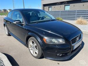 Melns Volvo C30 2007 Kauņa, ar dzinēja tilpumu 2.00 L un nobraukumu 248 tūkst. km par 1850 €, foto  vietnē AUTOMOTO.COM.LV