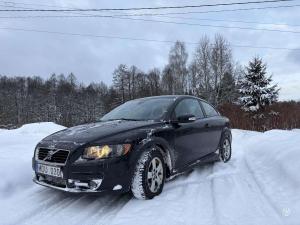 Black Volvo C30 2007 in Vilnius, with an engine capacity of 1.60 L and mileage of 388 thousand km for 1700 €, photo  on AUTOMOTO.COM.LV