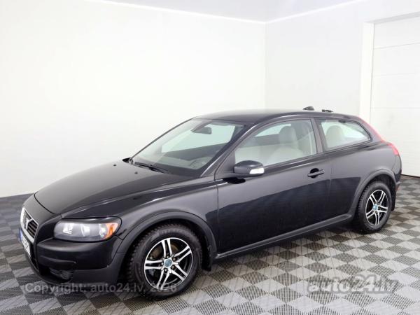 Black Volvo C30 2007 in Tallinn, with an engine capacity of 1.60 L and mileage of 242 thousand km for 1999 €, photo 2 on AUTOMOTO.COM.LV
