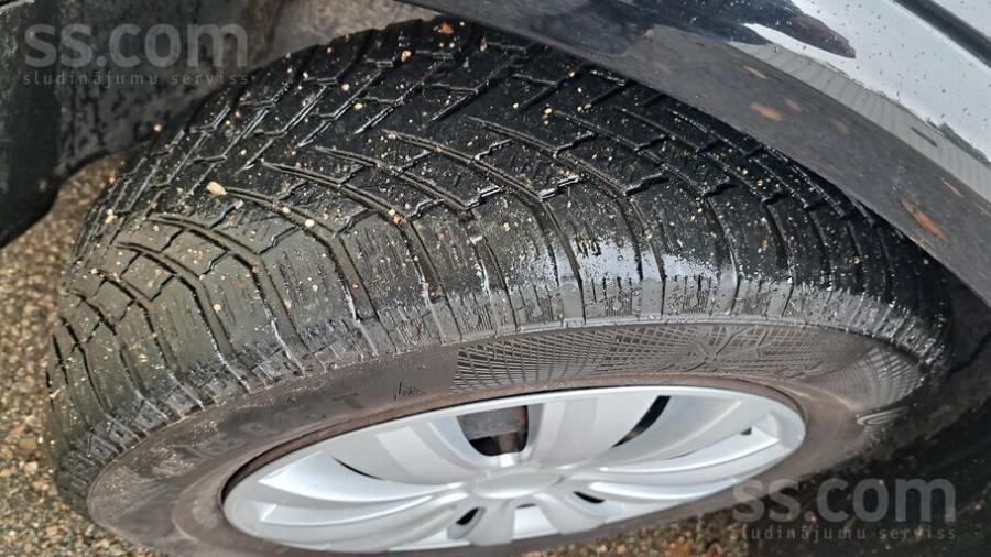 Melns Volvo C30 2007 Ogre, ar dzinēja tilpumu 1.60 L un nobraukumu 256 tūkst. km par 2750 €, foto 22 vietnē AUTOMOTO.COM.LV
