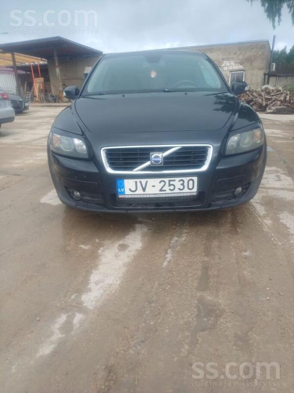 Melns Volvo C30 2007 Jēkabpils, ar dzinēja tilpumu 2.00 L un nobraukumu 0 tūkst. km par 3200 €, foto 1 vietnē AUTOMOTO.COM.LV