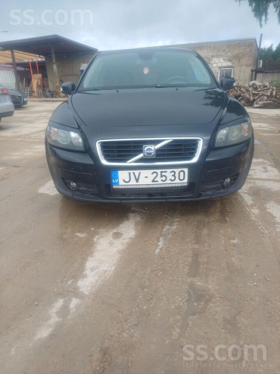 Black Volvo C30 2007 in Jekabpils, with an engine capacity of 2.00 L and mileage of 0 thousand km for 3200 €, photo 1 on AUTOMOTO.COM.LV
