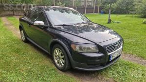 Melns Volvo C30 2007 Rīga, ar dzinēja tilpumu 1.60 L un nobraukumu 338 tūkst. km par 2500 €, foto 3 vietnē AUTOMOTO.COM.LV