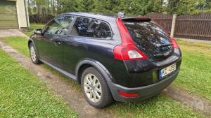 Melns Volvo C30 2007 Rīga, ar dzinēja tilpumu 1.60 L un nobraukumu 338 tūkst. km par 2500 €, foto 8 vietnē AUTOMOTO.COM.LV