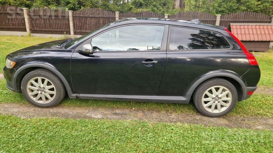 Melns Volvo C30 2007 Rīga, ar dzinēja tilpumu 1.60 L un nobraukumu 338 tūkst. km par 2500 €, foto 9 vietnē AUTOMOTO.COM.LV