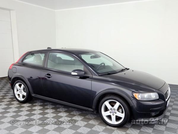 Вольво Ц30 2007 в Таллин на AUTOMOTO.COM.LV Черный Вольво Ц30 2007 в Таллин, объемом двигателя 2.00 л и пробегом 272 тыс. км за 1999 €, фото 1 на AUTOMOTO.COM.LV