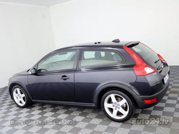 Вольво Ц30 2007 в Таллин на AUTOMOTO.COM.LV Черный Вольво Ц30 2007 в Таллин, объемом двигателя 2.00 л и пробегом 272 тыс. км за 1999 €, фото 5 на AUTOMOTO.COM.LV
