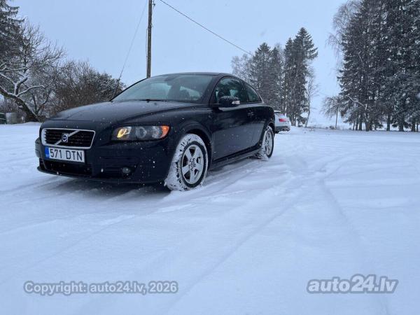 Melns Volvo C30 2008 Tallina, ar dzinēja tilpumu 1.60 L un nobraukumu 0 tūkst. km par 3000 €, foto 2 vietnē AUTOMOTO.COM.LV