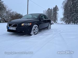 Melns Volvo C30 2008 Tallina, ar dzinēja tilpumu 1.60 L un nobraukumu 0 tūkst. km par 3000 €, foto 2 vietnē AUTOMOTO.COM.LV