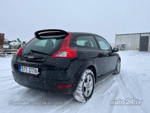 Melns Volvo C30 2008 Tallina, ar dzinēja tilpumu 1.60 L un nobraukumu 0 tūkst. km par 3000 €, foto 4 vietnē AUTOMOTO.COM.LV