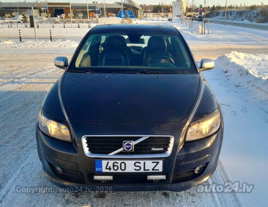 Melns Volvo C30 2008 Tartu, ar dzinēja tilpumu 2.00 L un nobraukumu 215 tūkst. km par 3900 €, foto 4 vietnē AUTOMOTO.COM.LV