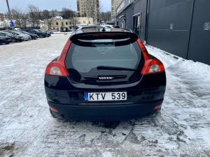 Black Volvo C30 2008 in Vilnius, with an engine capacity of 2.00 L and mileage of 241 thousand km for 3000 €, photo 3 on AUTOMOTO.COM.LV