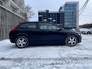 Black Volvo C30 2008 in Vilnius, with an engine capacity of 2.00 L and mileage of 241 thousand km for 3000 €, photo 7 on AUTOMOTO.COM.LV