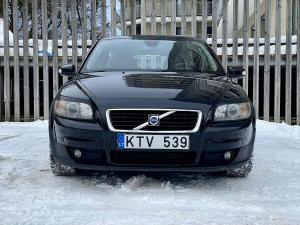 Black Volvo C30 2008 in Vilnius, with an engine capacity of 2.00 L and mileage of 241 thousand km for 3000 €, photo 9 on AUTOMOTO.COM.LV
