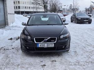 Black Volvo C30 2008 in Tallinn, with an engine capacity of 2.40 L and mileage of 205 thousand km for 4300 €, photo 2 on AUTOMOTO.COM.LV