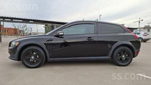 Melns Volvo C30 2008 Rīga, ar dzinēja tilpumu 1.60 L un nobraukumu 288 tūkst. km par 2150 €, foto 7 vietnē AUTOMOTO.COM.LV