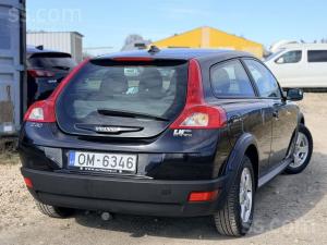 Черный Вольво Ц30 2008 в Рига, объемом двигателя 1.60 л и пробегом 285 тыс. км за 3200 €, фото 5 на AUTOMOTO.COM.LV