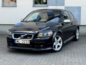 Black Volvo C30 2008 in Jelgava, with an engine capacity of 2.40 L and mileage of 373 thousand km for 3250 €, photo  on AUTOMOTO.COM.LV
